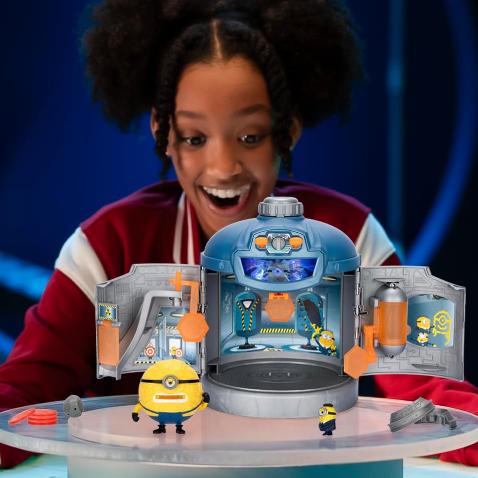 DESPICABLE ME 4 Mega Minions Transformation Chamber Transform AVL Je ...